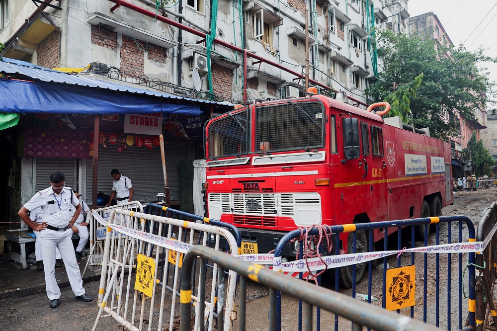 At least 15 dead as fire engulfs hotel in India’s Kolkata - ZBC NEWS