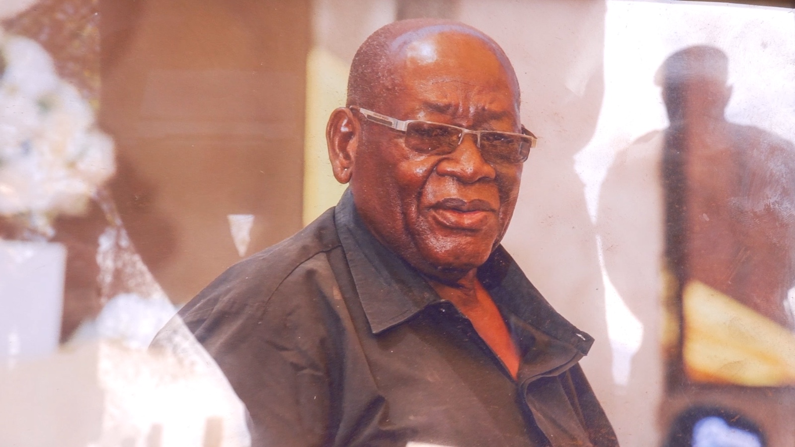 Liberation hero Cde Mpofu laid to rest amid glowing tributes - ZBC NEWS