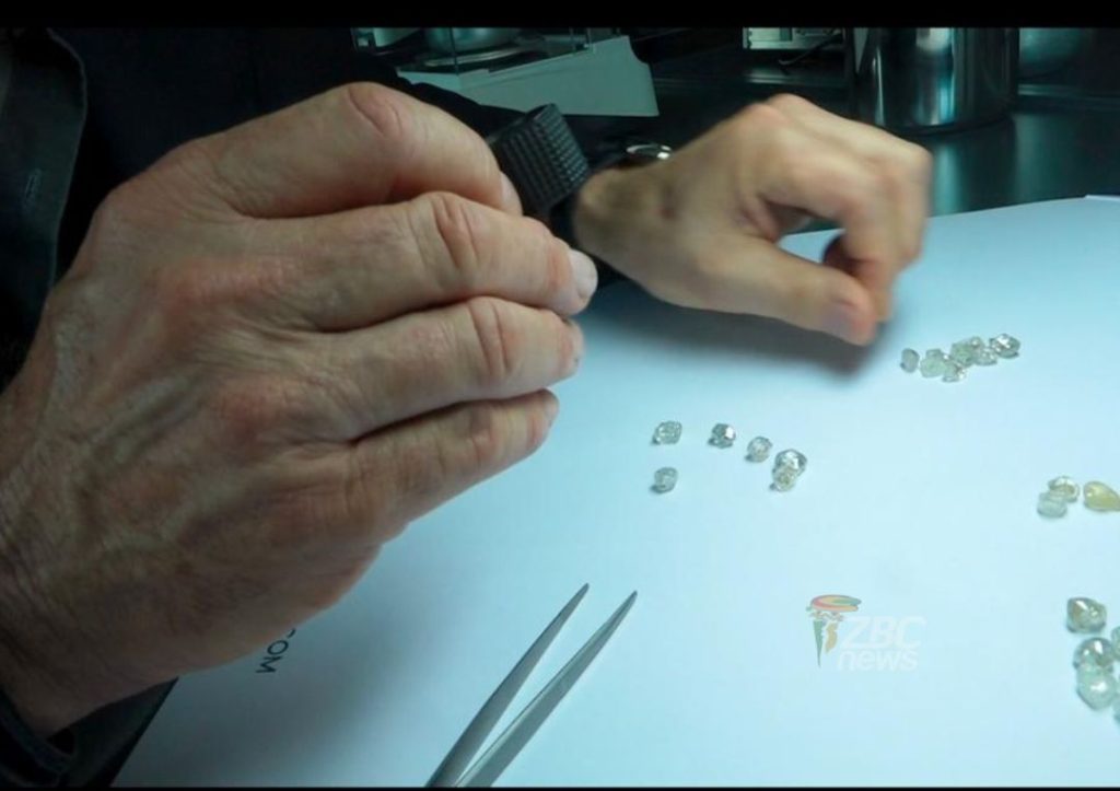 Dubai Diamond Exchange boosts market access for Zimbabwe’s rough ...