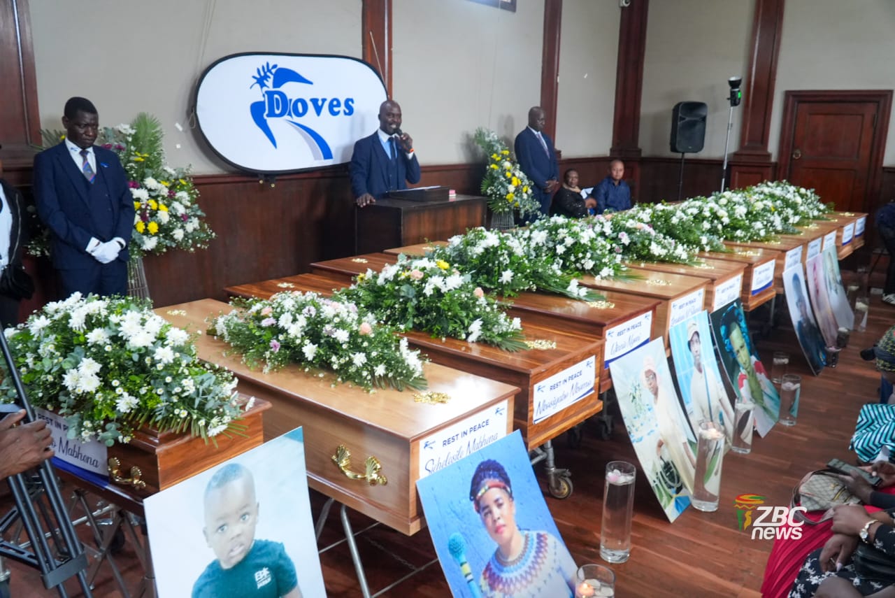 Emotional scenes at Bulawayo funeral for Esigodini disaster victims ...
